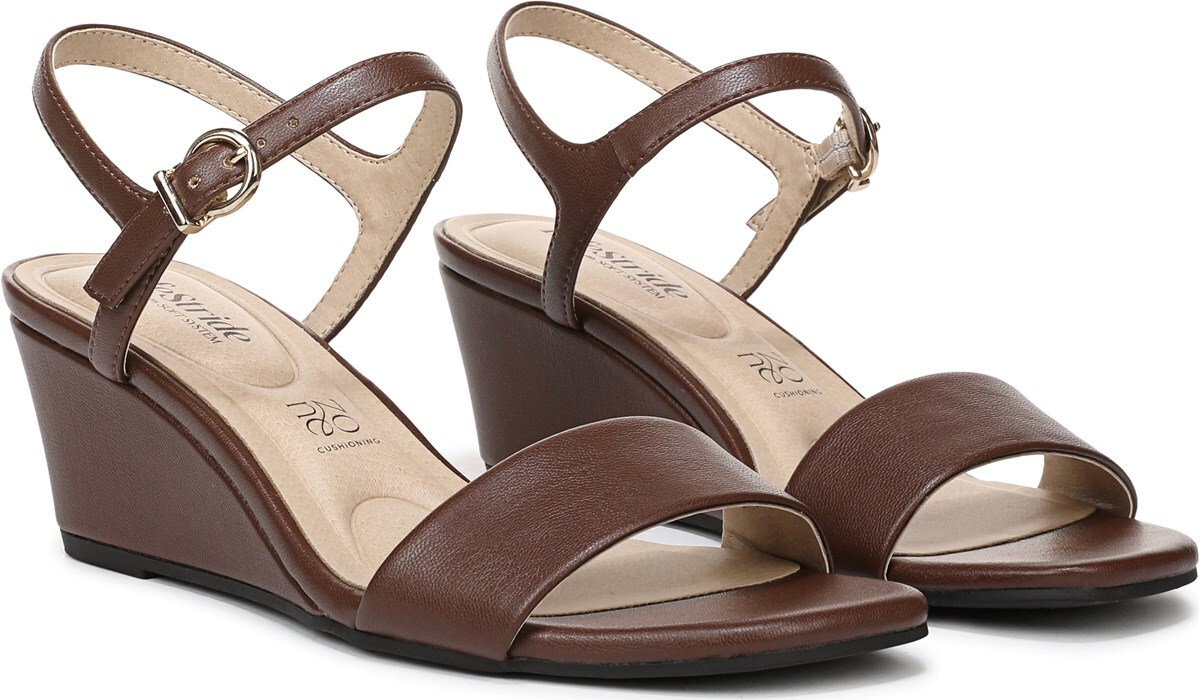 LifeStride Women's Sawyer Wedge Dress Sandal | Famous Footwear