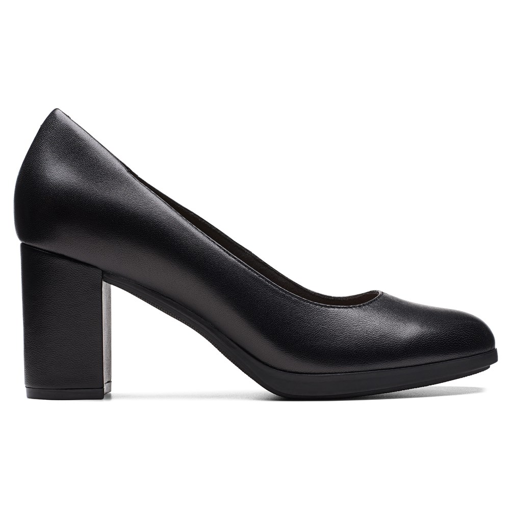 Clarks pumps store
