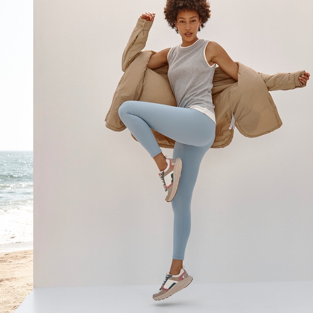 Vionic Women's Walk Max Skyline Sneaker | Famous Footwear